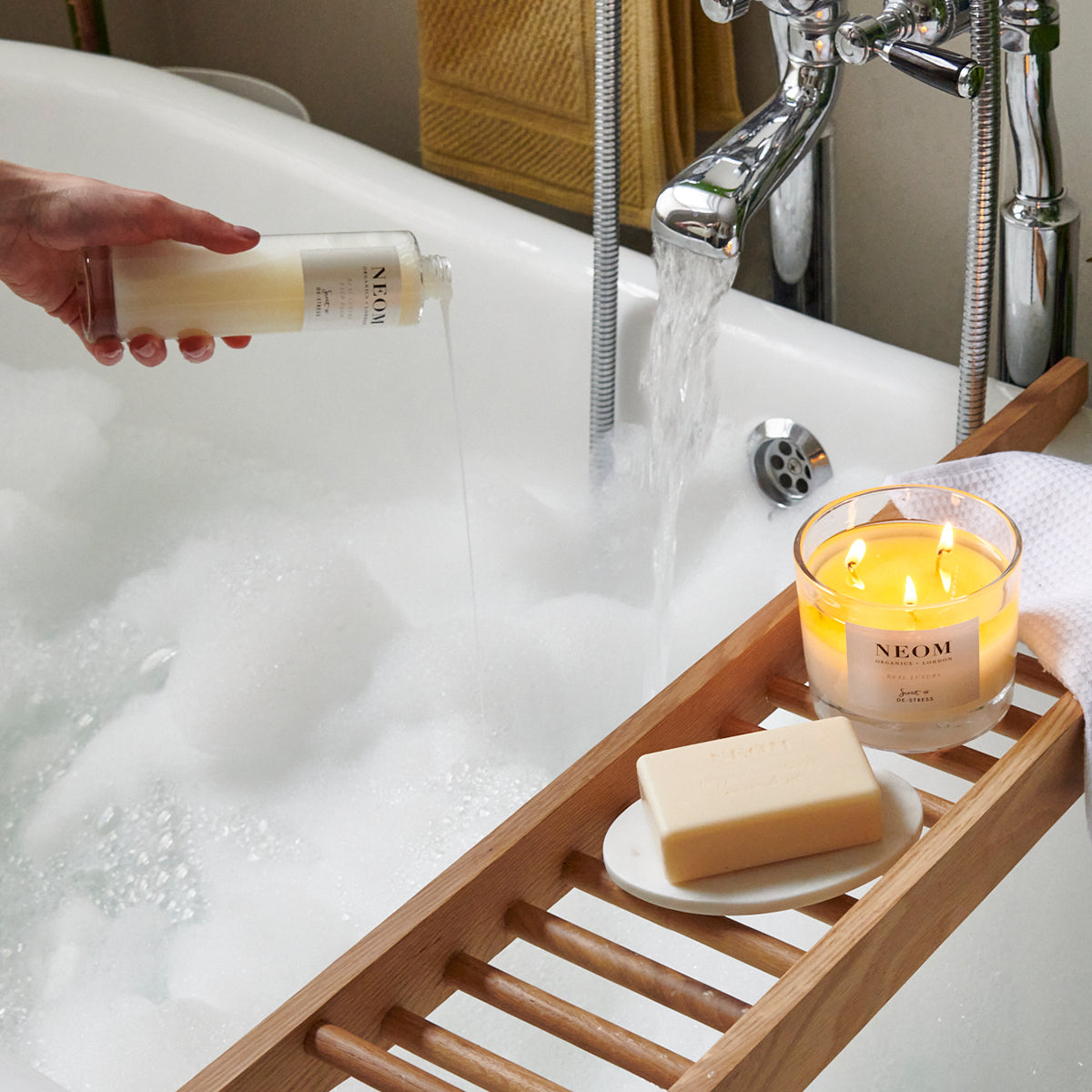 Relaxing Bath Foams – NEOM Wellbeing UK